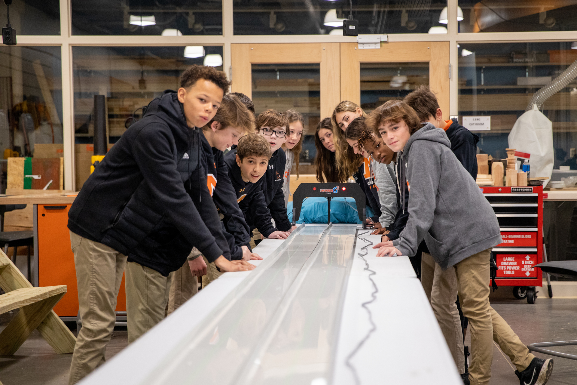 Middle Schoolers Race CO2 Dragsters in Innovation Lab - News & Photos ...