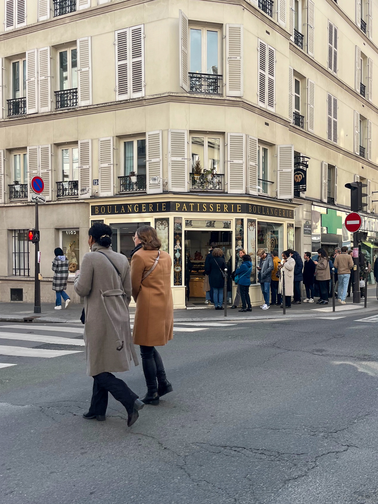 Students Spend Spring Break Abroad in France and Vietnam - News ...