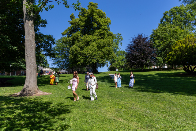 Picture-Perfect Eighth Grade Closing - News & Photos - McDonogh School